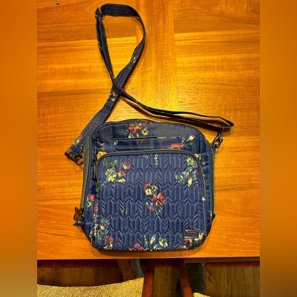 lug | Bags | Lug Crossbody | Poshmark